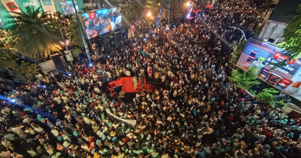 Thousands gather at Artificial Beach ahead of PNC’s...